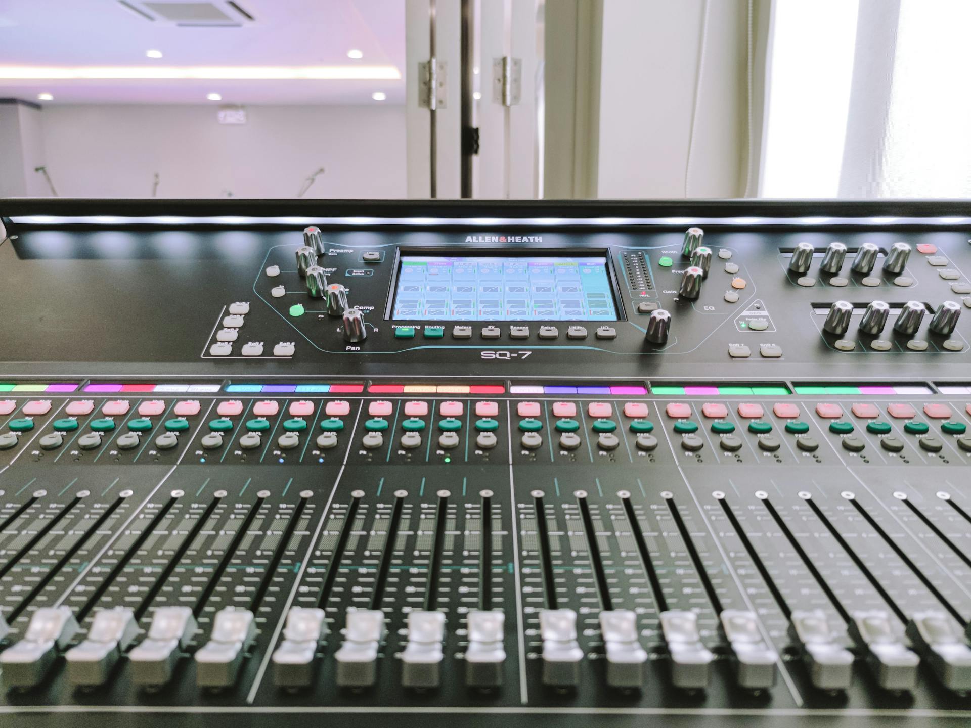 Enhance Your Sound: Ultimate Guide to Mixing EQ Charts! – Stealify Sounds